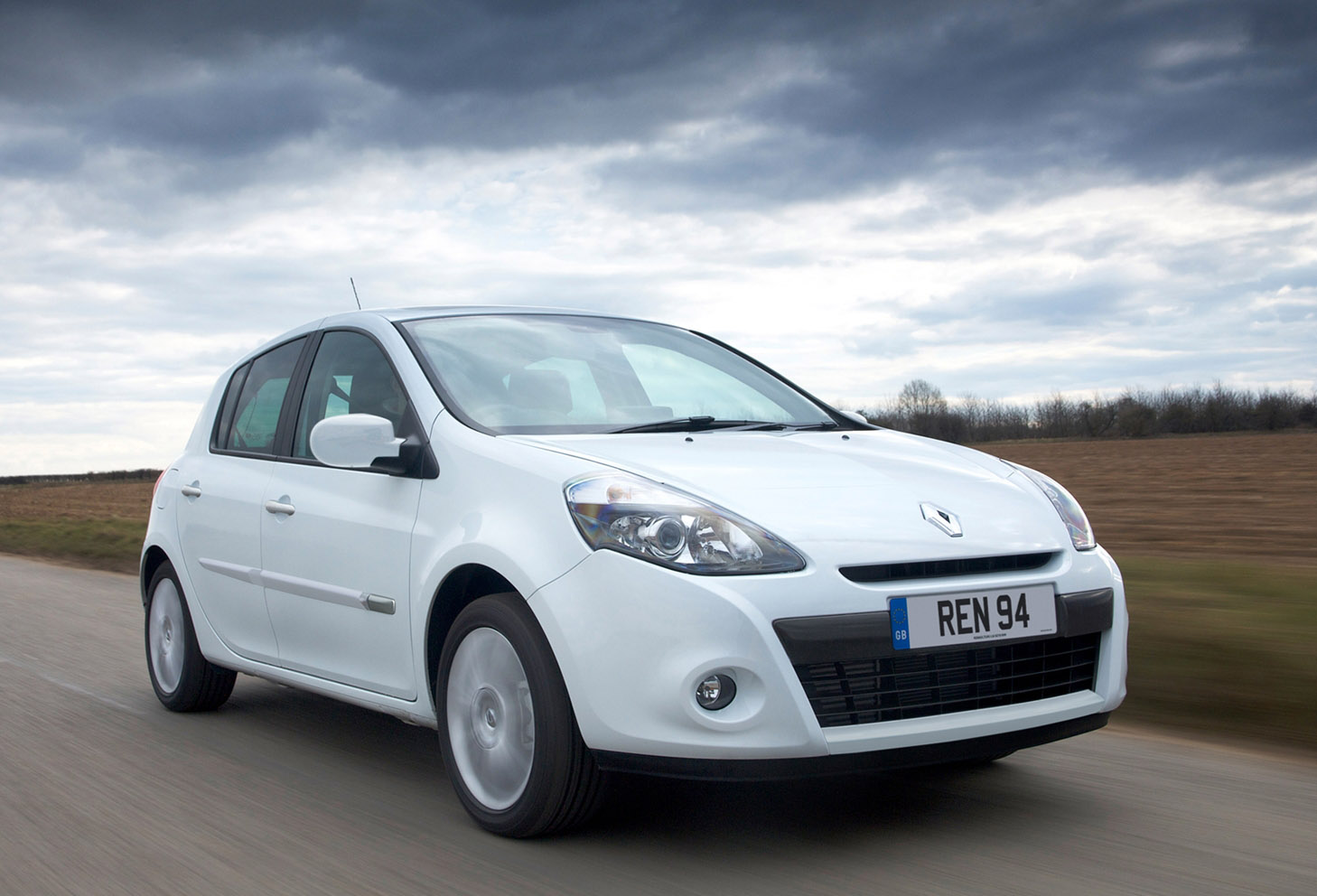 2011 Renault Clio Expression Eco - range of 1526 km 2011 Renault Clio Expression Eco - range of 1526 km