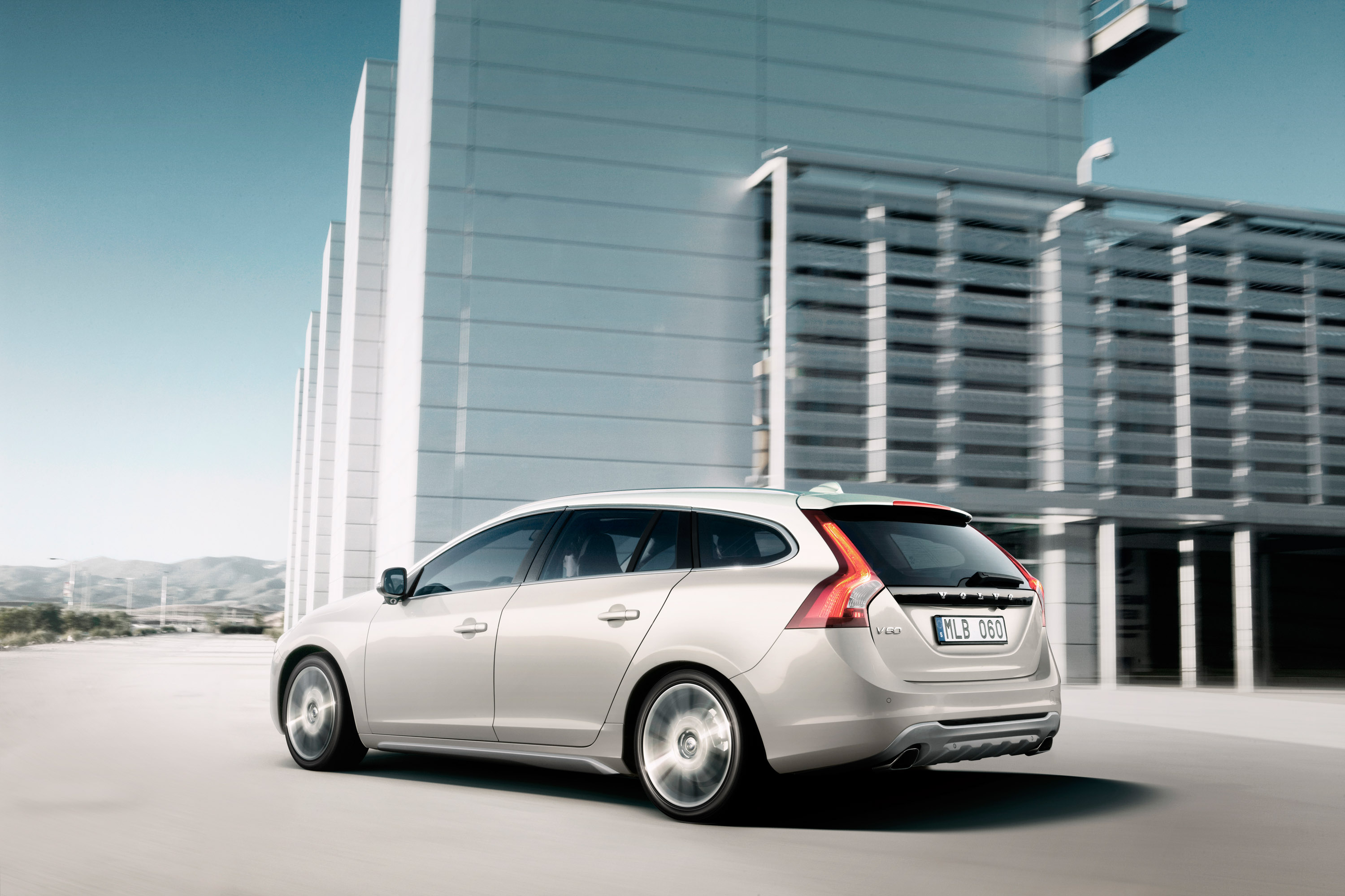 2011 Volvo V60 Plug-in Hybrid