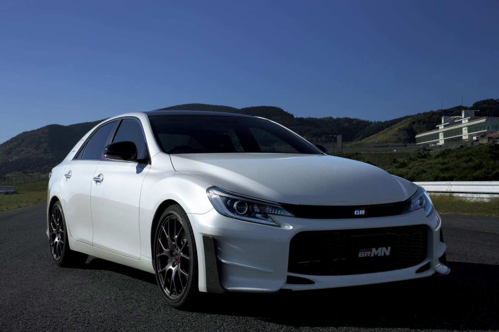 2015 Toyota Mark X GRMN is an Expression of Pure Driving Joy