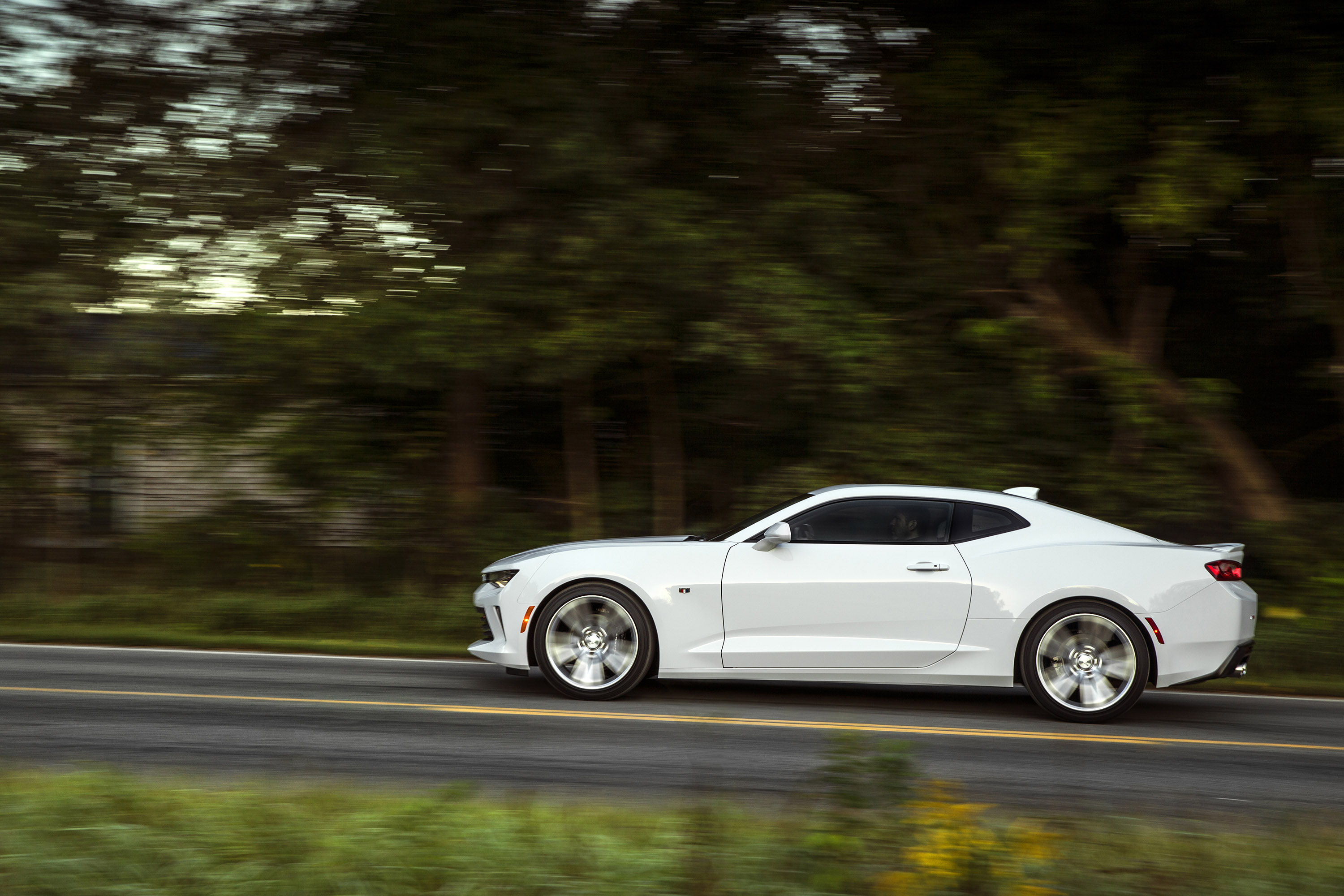 2016 Camaro Models Come With Outstanding Performance