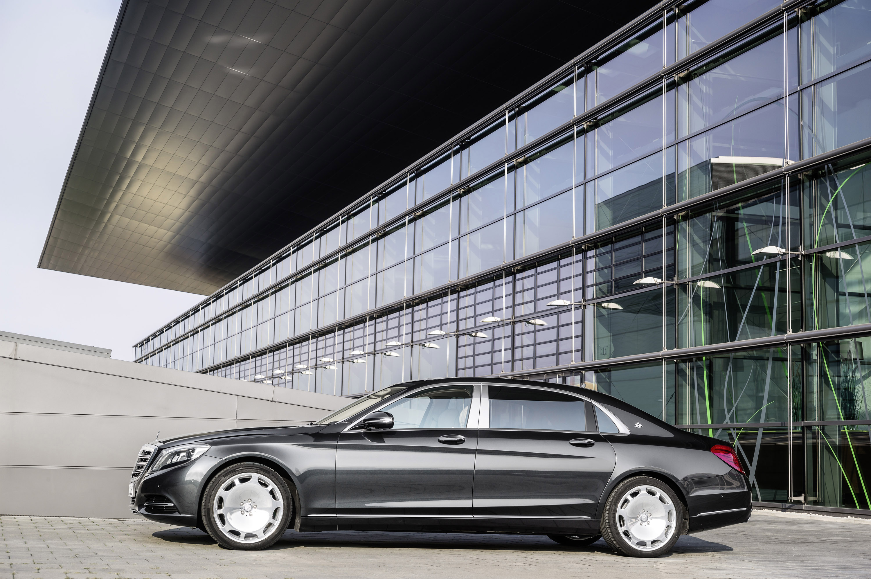 2016 Mercedes-Benz S-Class Maybach Debuts Officially
