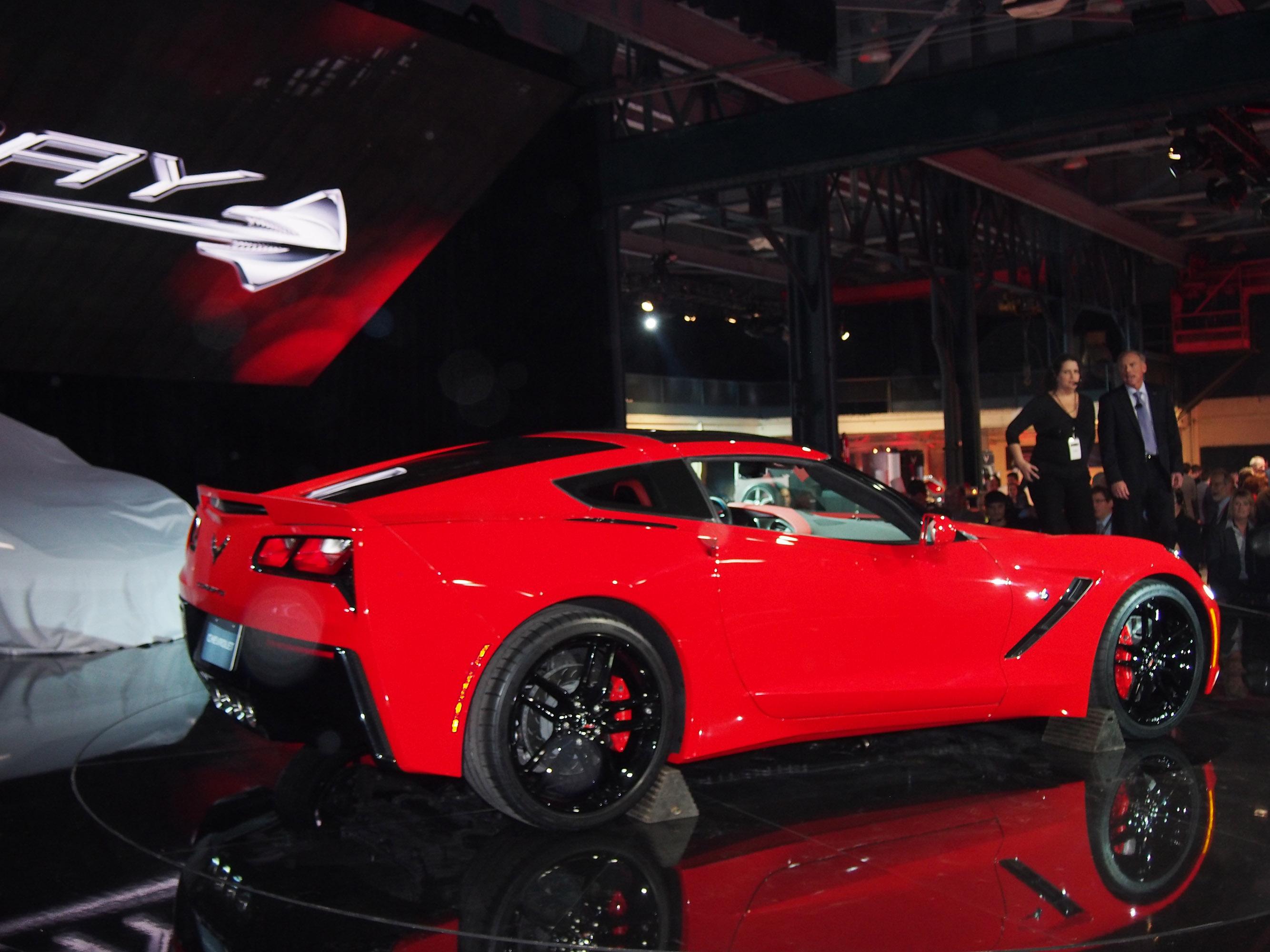 2013 NAIAS: Chevrolet Corvette Stingray Unveiled [VIDEOS]